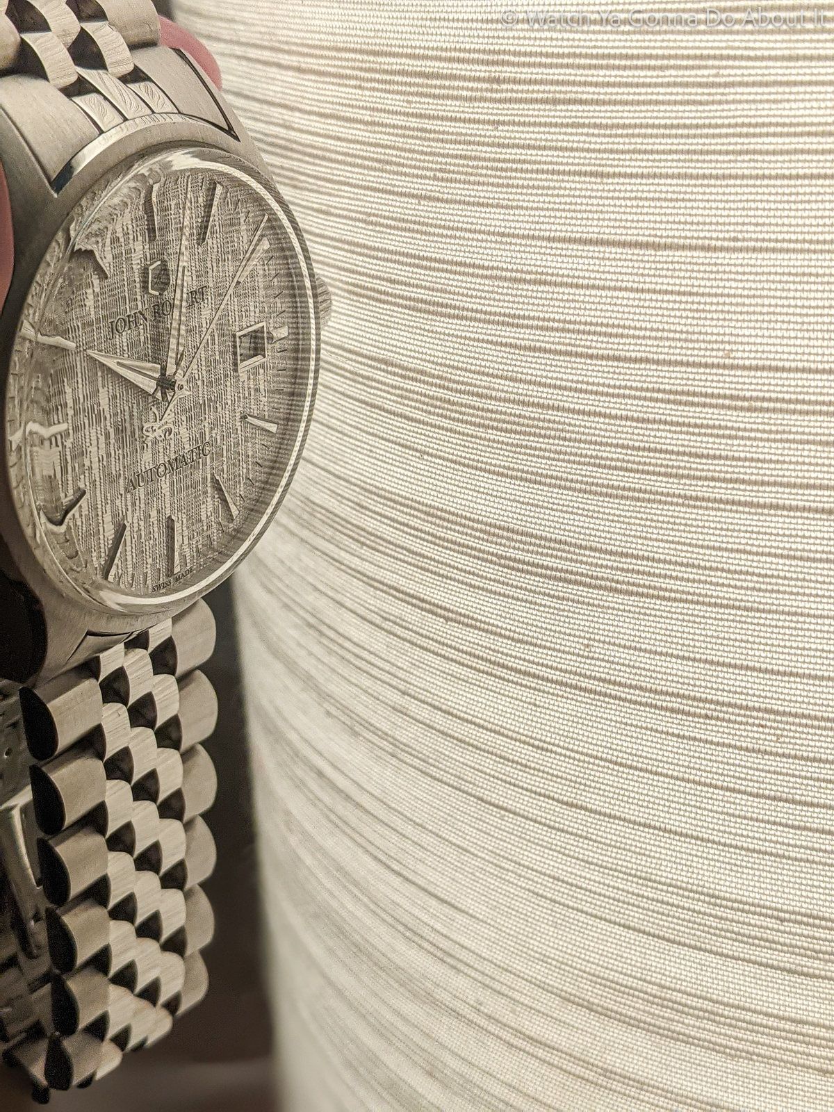 A Timeless Linen Affair - The New John Robert Archetype | WYGDAI