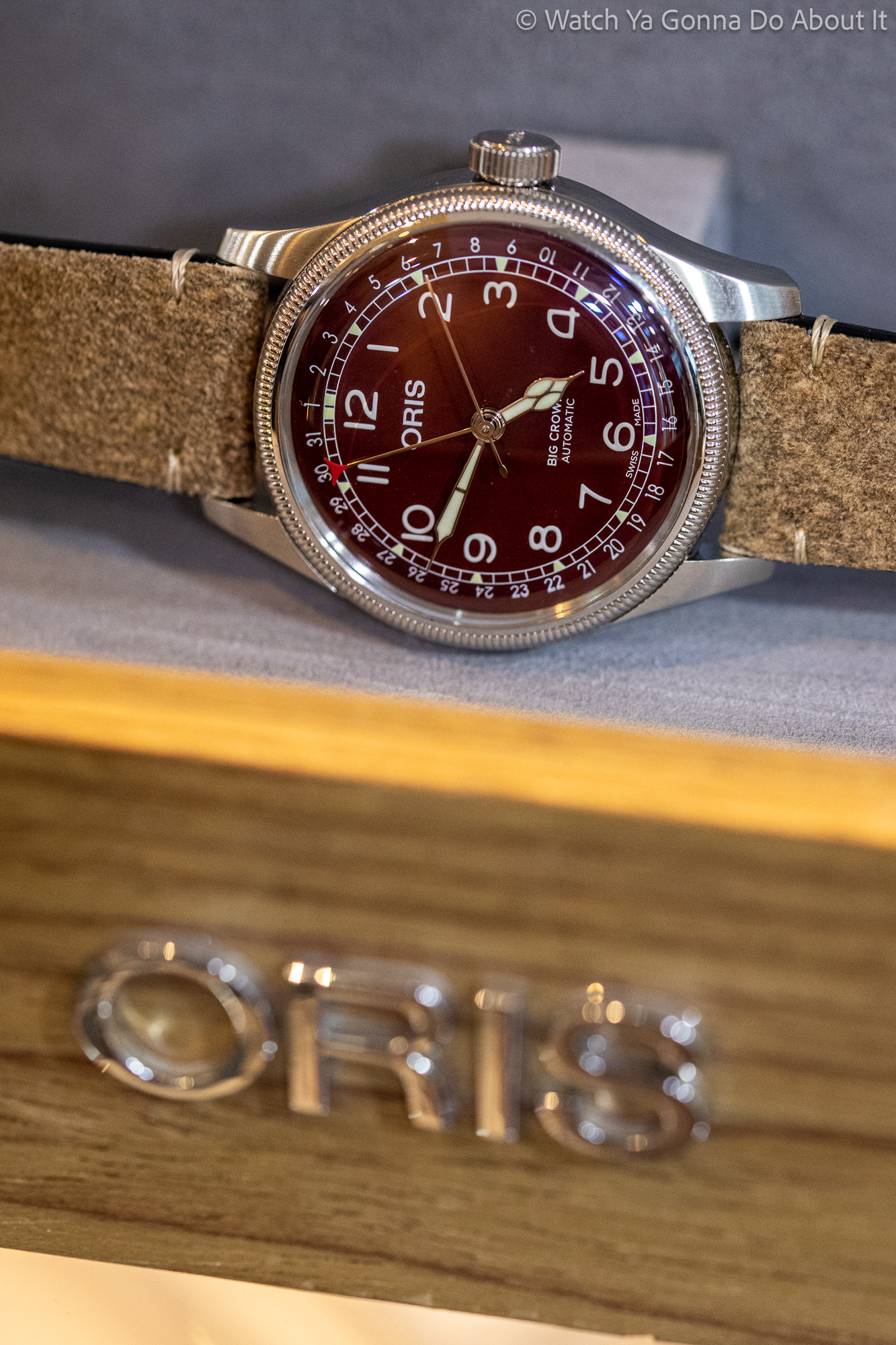 Going Hands-on With The Temptress aka Oris Big Crown Pointer Date Red